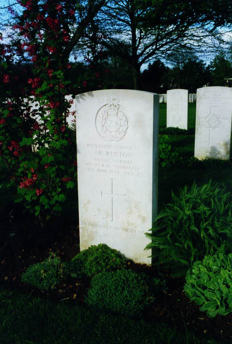 Grave of John Robert Ruston